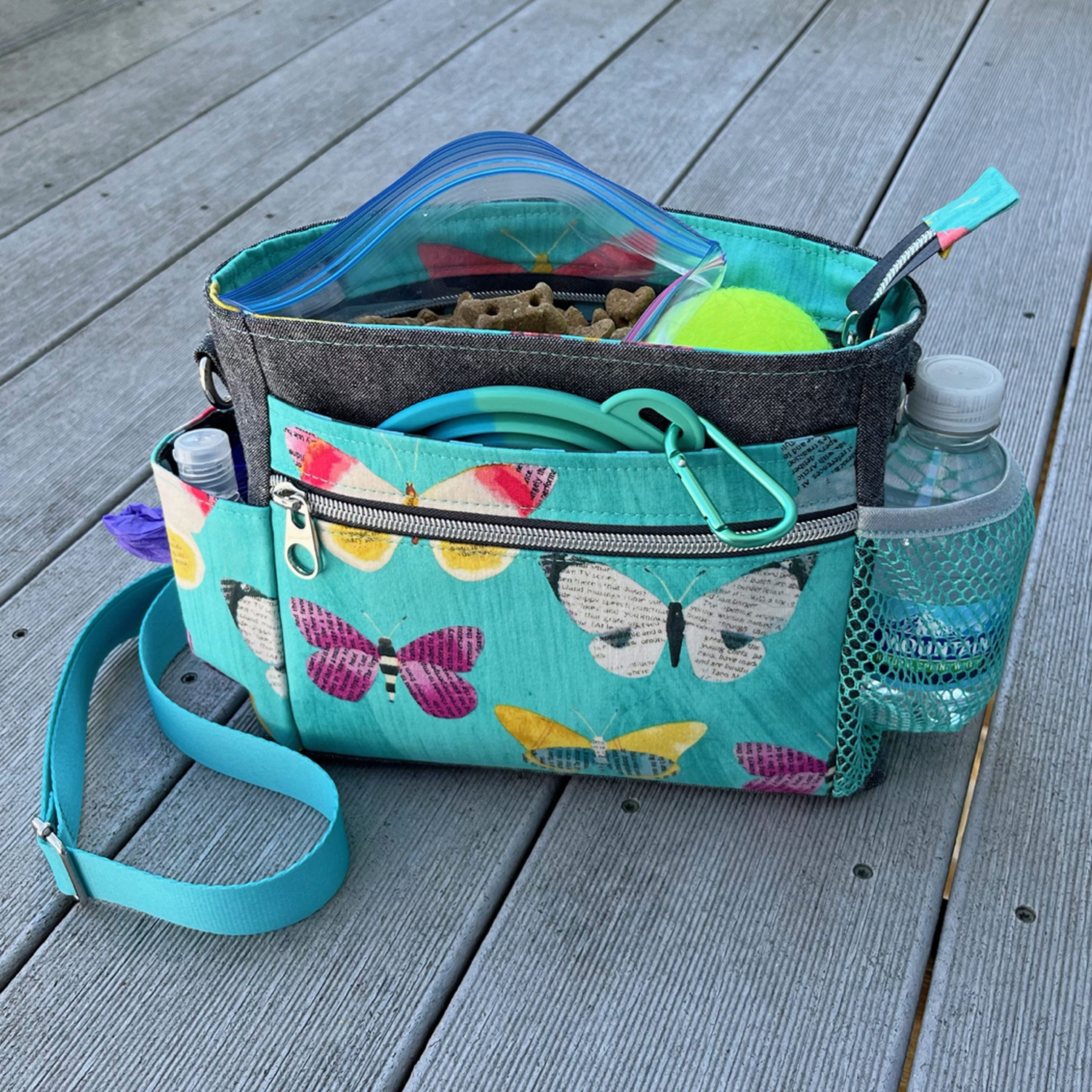 What To Put In A Dog Walking Bag